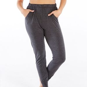 Ruby Ribbon | Poshmark